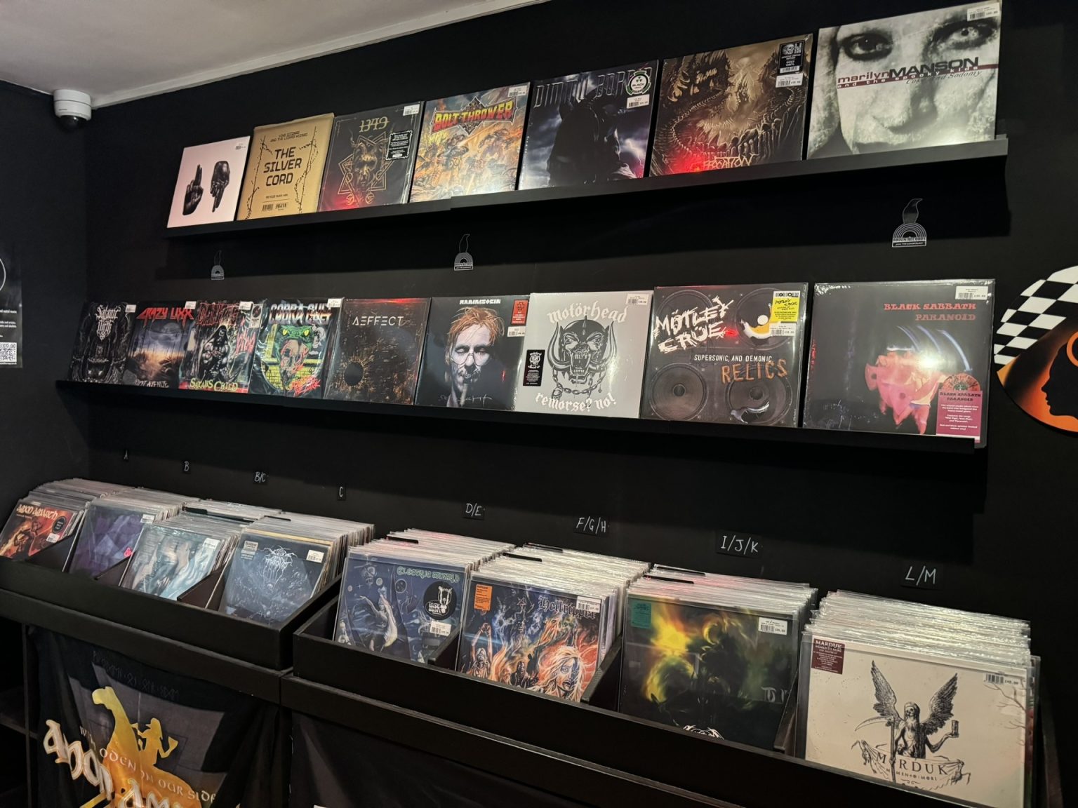 RAVEN RECORDS FLYING HIGH! - Fistful Of Metal